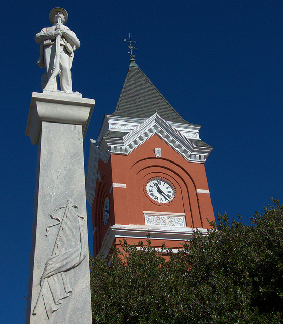 Confederate Monument Standing Army Bulloch County Courthouse Clock ...