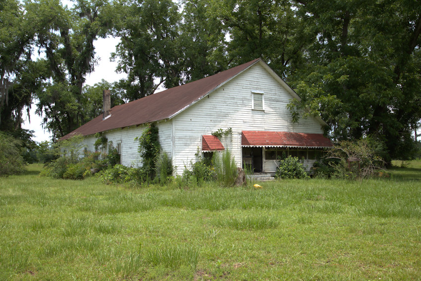 sandy-bottom-ga-unidentified-building-photograph-copyright-brian-brown ...