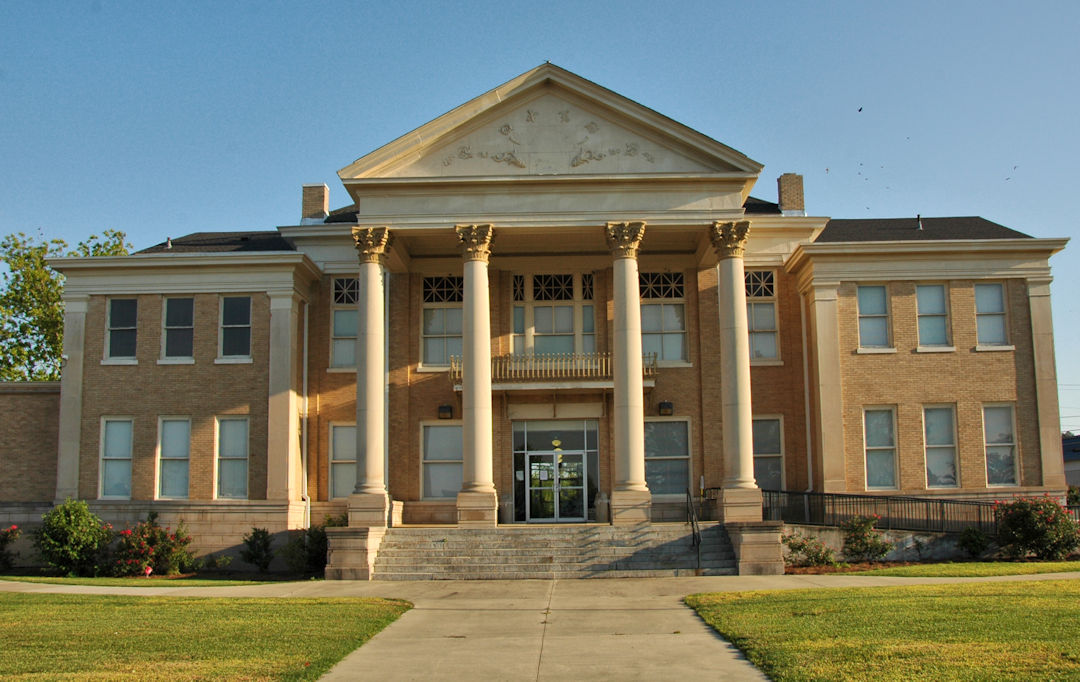 historic-ben-hill-county-courthouse-2-fitzgerald-ga-photograph ...