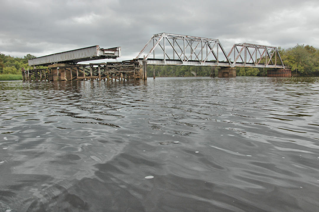 Altamaha River Swing Bridge, Everett | Vanishing Georgia: Photographs ...