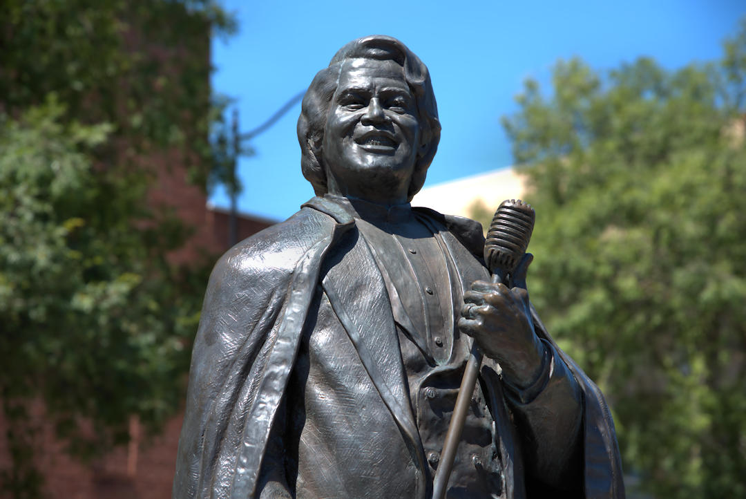 James Brown Statue, 2005, Augusta | Vanishing Georgia: Photographs by ...
