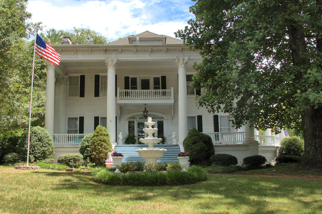 Clarkesville GA | Vanishing Georgia: Photographs by Brian Brown