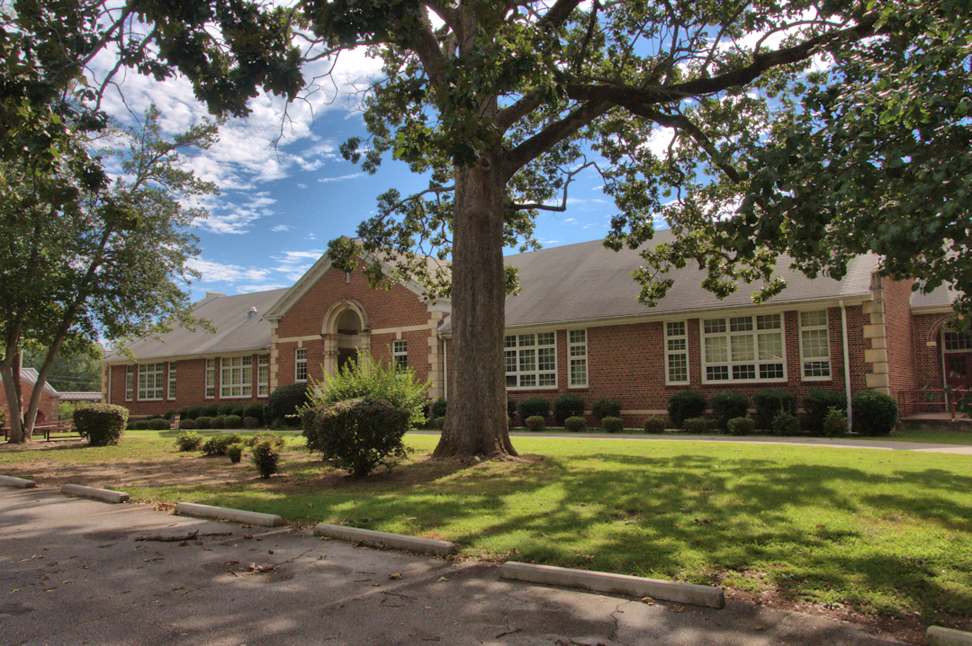 Hartwell City School, 1934 | Vanishing Georgia: Photographs by Brian Brown