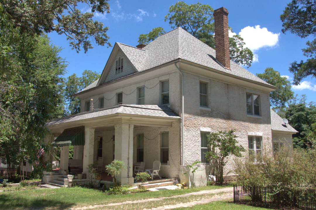 Eclectic House, Harlem | Vanishing Georgia: Photographs by Brian Brown