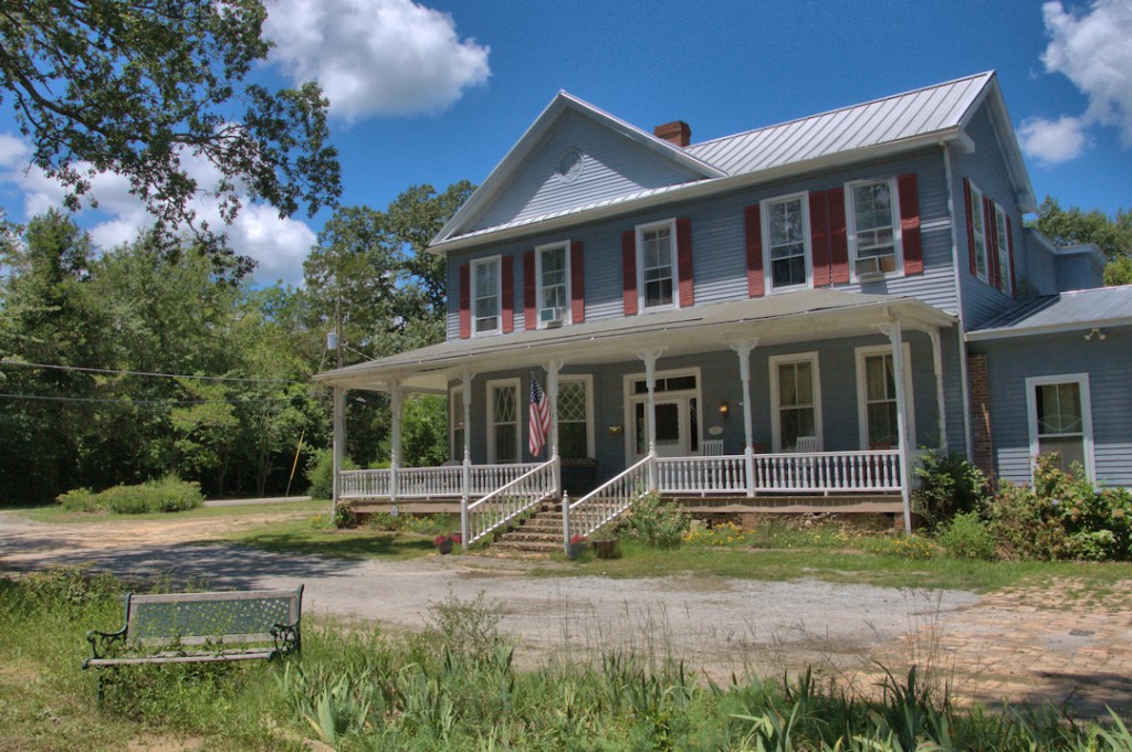 Red Oak Manor, Harlem | Vanishing Georgia: Photographs by Brian Brown