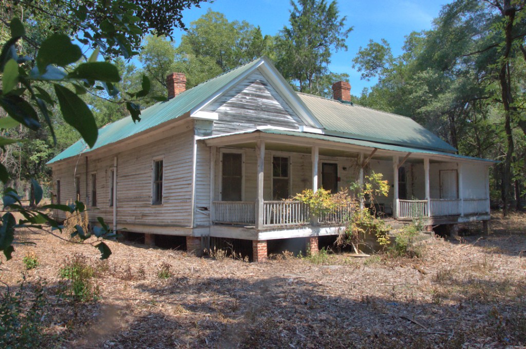 Folk Victorian House, Girard | Vanishing Georgia: Photographs by Brian ...