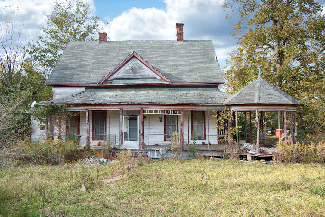 Folk Victorian House, Thrift | Vanishing Georgia: Photographs by Brian ...