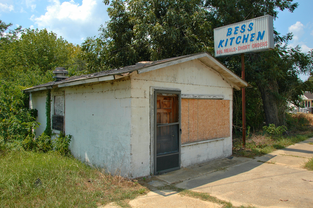 Bess Kitchen, Donalsonville | Vanishing Georgia: Photographs by Brian Brown