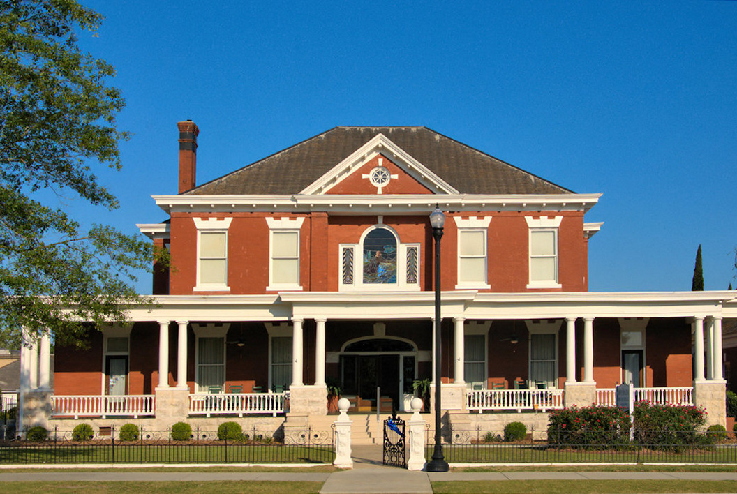 Georgia Funeral Homes | Vanishing Georgia: Photographs by Brian Brown