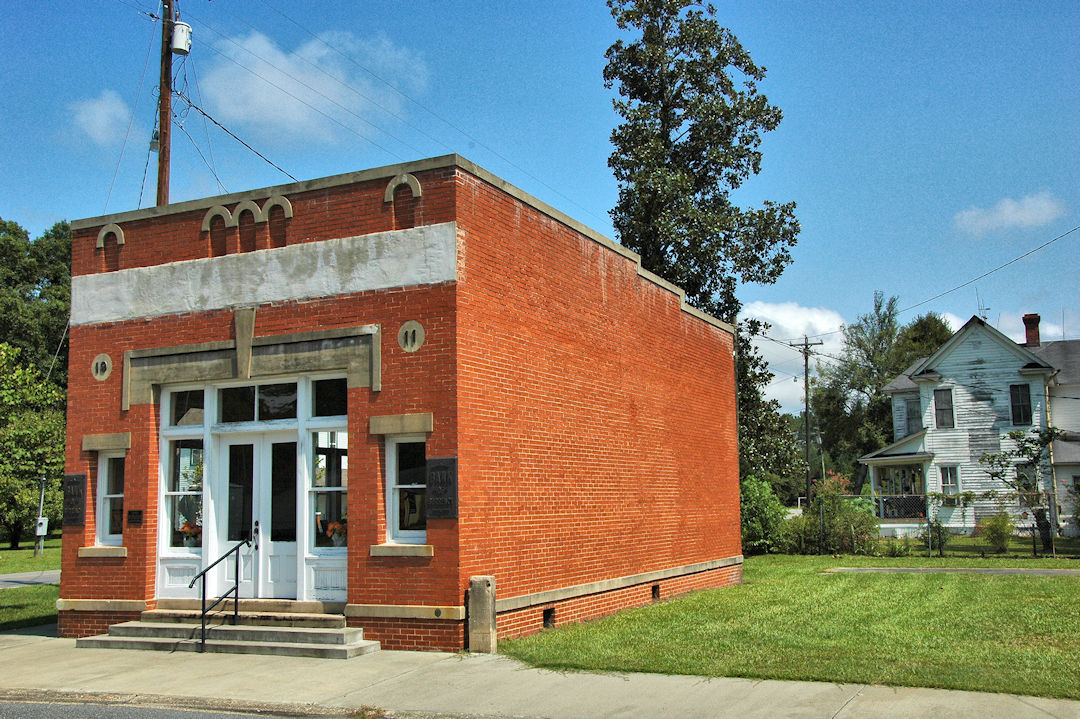Bank of Surrency, 1911, Appling County | Vanishing Georgia: Photographs ...