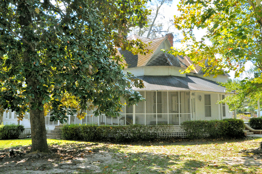 Surrency GA | Vanishing Georgia: Photographs by Brian Brown