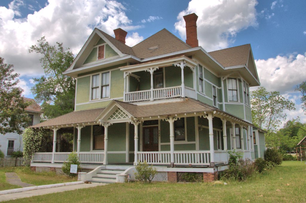 Beaton House, 1890, Waycross | Vanishing Georgia: Photographs by Brian ...