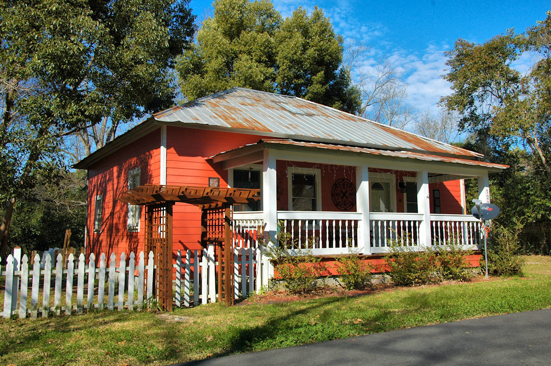 Hip Roof Cottage, Boston | Vanishing Georgia: Photographs by Brian Brown