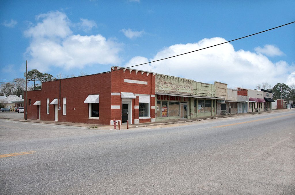 West Broad Avenue, Doerun | Vanishing Georgia: Photographs by Brian Brown
