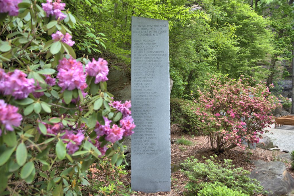 Kelly Barnes Dam Break Memorial, Toccoa Falls | Vanishing Georgia ...