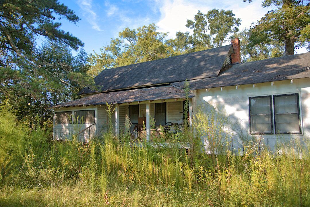 Fore House, Gardi | Vanishing Georgia: Photographs by Brian Brown